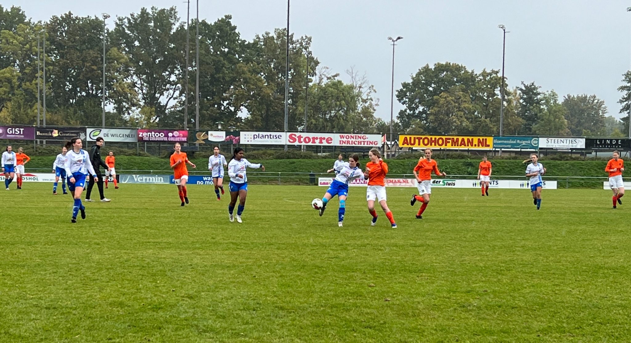BVCB MO17-1 ondanks veel hulp ten onder bij Soccer Boys. | BVCB